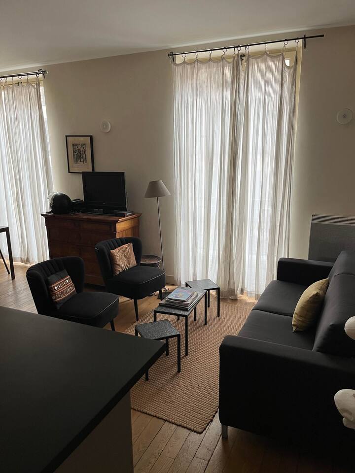 Paris - Superb 70 m2 apartment in the Marais - Apartments for Rent in ...