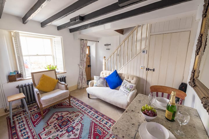 Cozy Cottage In The Heart Of Swanage - Rumpus Cottage - Swanage