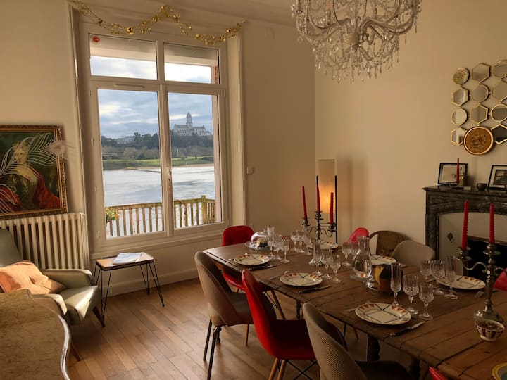 Villa Des Arts, Réunissons-nous En Famille, Amis - Ancenis