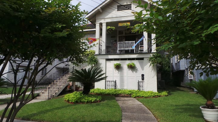 Marcelin’s On Napoleon Bed & Breakfast Llc - New Orleans, LA
