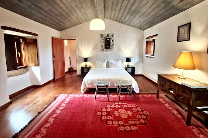 Laurel's Villa- Villa Pedra Natural Houses - Soure