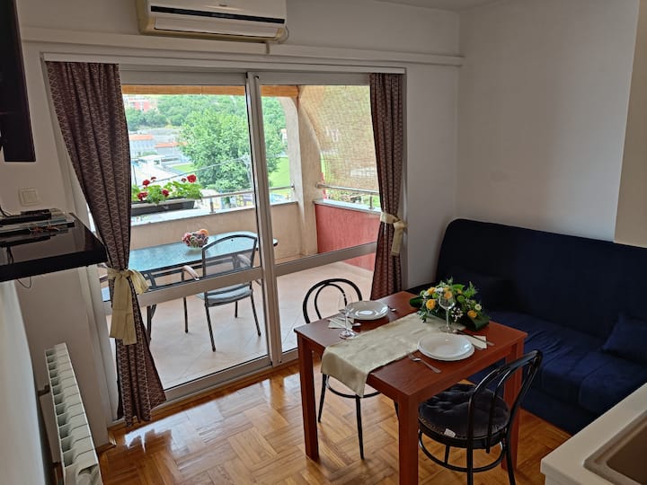 Apartment Laura 4 * * * : For 2 People, Crikvenica - Selce