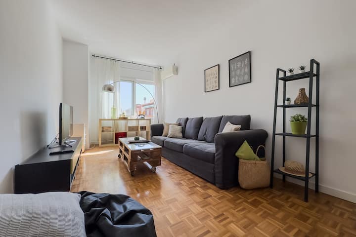 Modern 2-bedroom Apartment Gracia - Barcelona