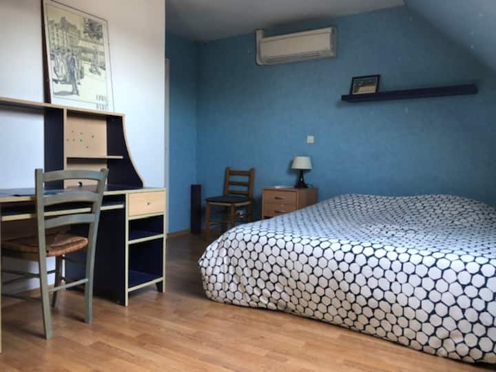 La Maison Aux Volets Bleus 1 - Brétigny-sur-Orge