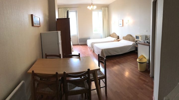 Studio ÉQuipé Familial Dans Un Chateau - L'Isle-Jourdain