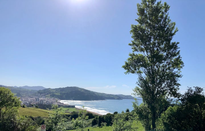 Good People Surf Camp Zarautz - Zumaia