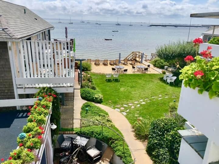 Bayshore 10 Waterfront - Provincetown, MA