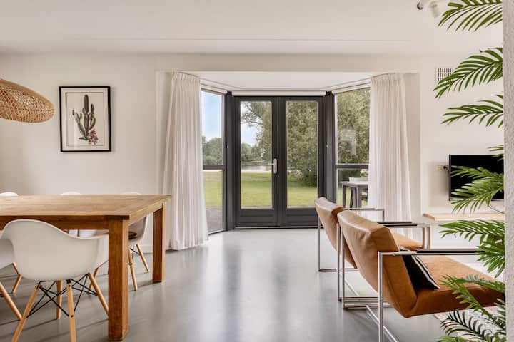 Vakantiehuis Aan Het Water (Incl. Laadpaal) - Wijchen