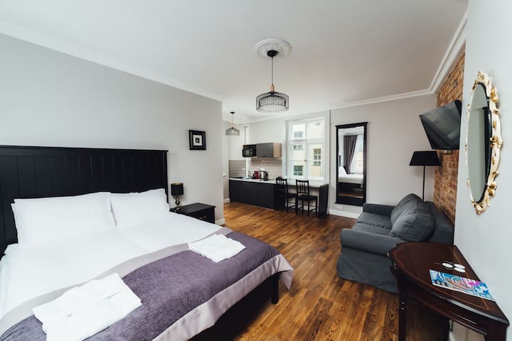 Design Studio In Sherlock Apartments - Riga