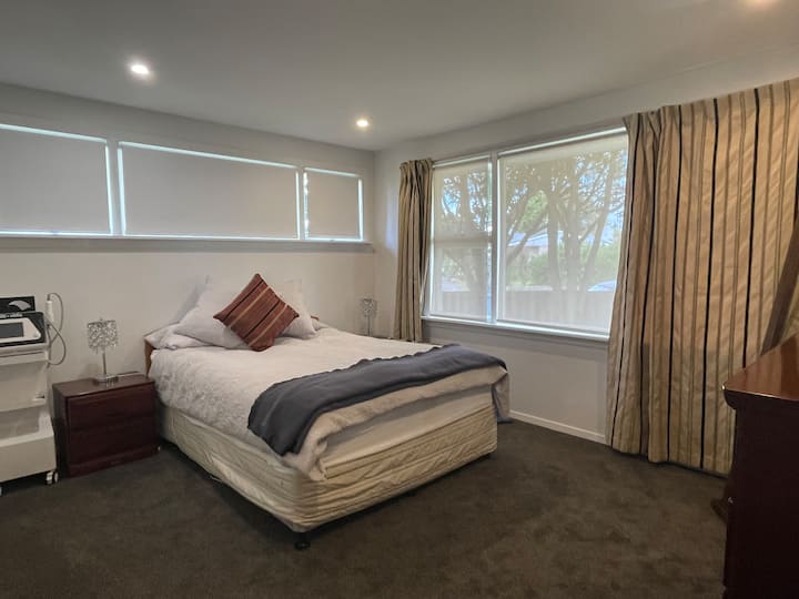 Chinese/ Japanese/ English Speak - Christchurch