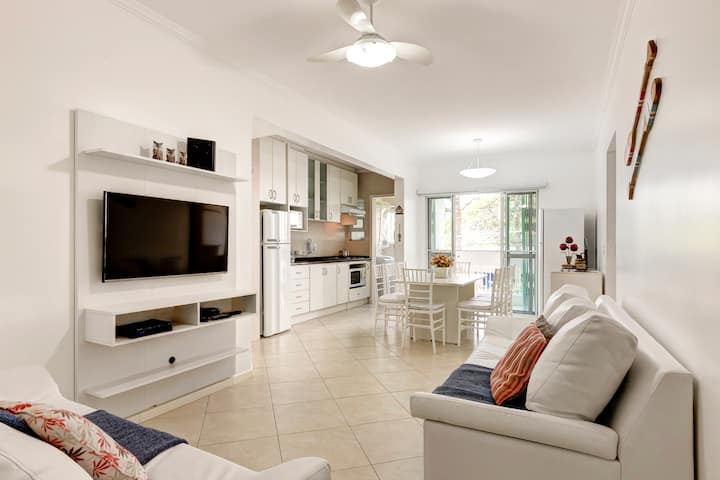 Canasvieiras/florianópolis/ 2 Dorm/120 M Da Praia -