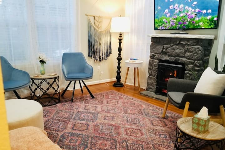 Rest Assured Apt- Long Stays-daniel's Urban Villa - Houston, TX