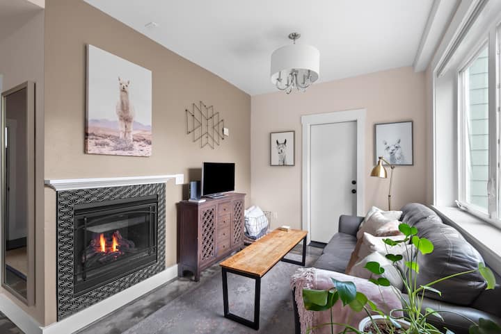 Cozy & Private Apartment In Portland's Montavilla! - Portland, OR