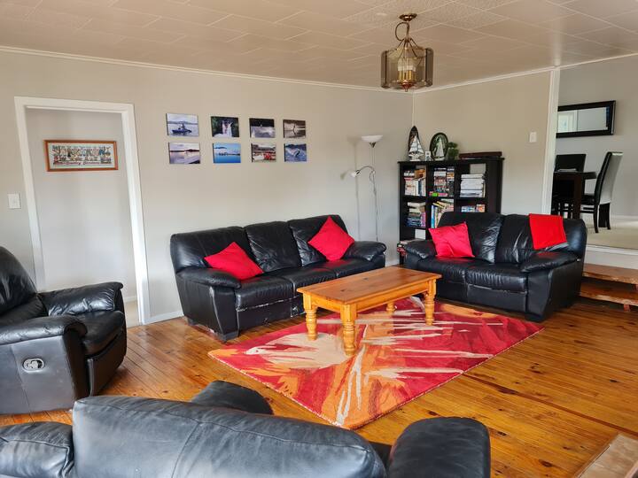Lakeside Luxury - Kawerau