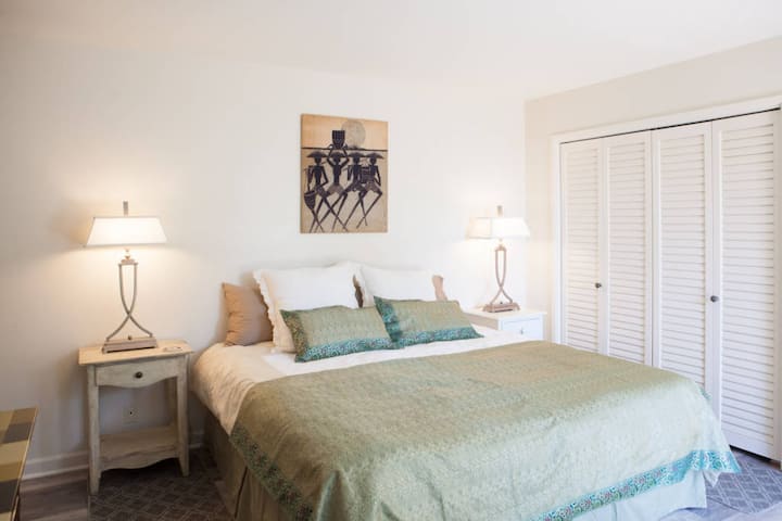 Views Extraordinaire! Serene And Private (30 Day Minimum) - Santa Barbara, CA