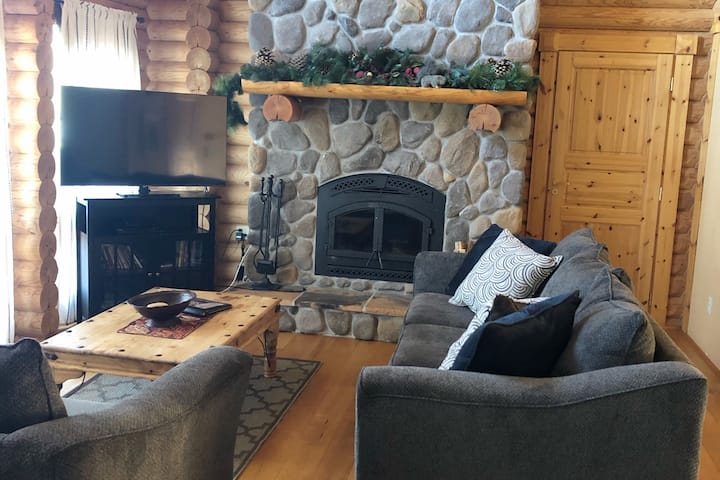 Idyllwild Log Cabin In The Sky - Amazing Views - Idyllwild-Pine Cove, CA