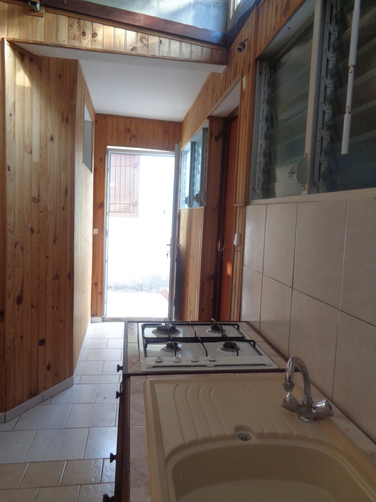 Anthurium Air-Conditioned Room Port-Louis Guadeloupe - Flats for Rent ...