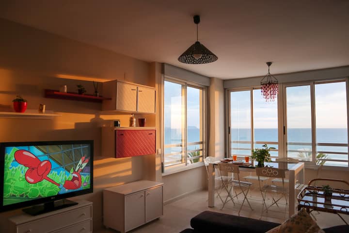 A Window Onto The Mediterranean - Alicante (Alacant)