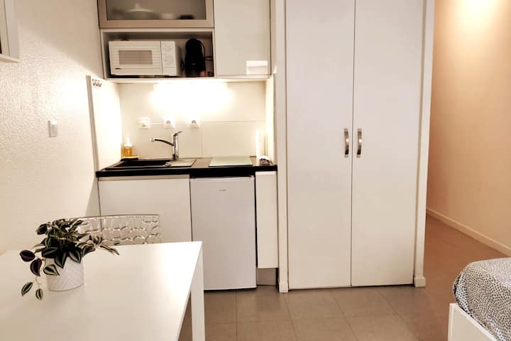 #G  ♥♥♥ ☼ Studio♥ Gare Tram  Centre ☼♥♥♥ - Grenoble