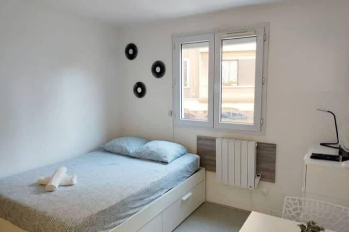 #G  ♥♥♥ ☼ Studio♥ Gare Tram  Centre ☼♥♥♥ - Grenoble