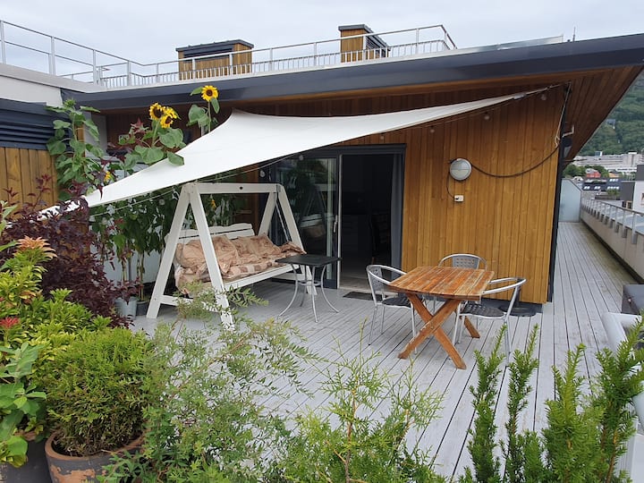 Penthouse: 3 Bedr., 2 Bathr., Patio, Parking - Bergen, Noruega