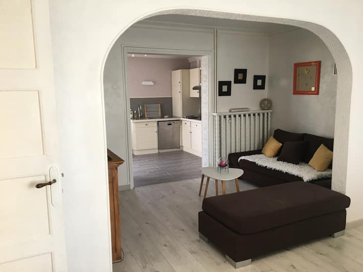 Jolie Maison De Ville - Mouilleron-le-Captif
