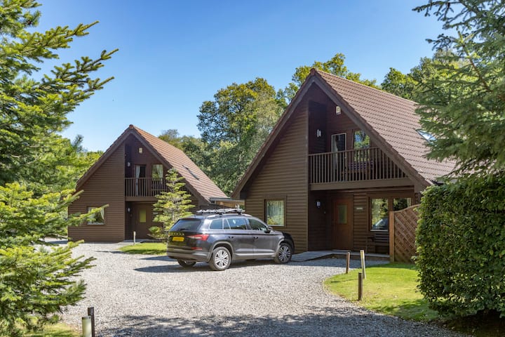 Montrose Lodge With Private Hot Tub & Sauna - Aberfoyle