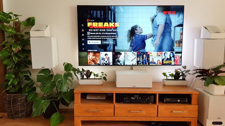 Film & Home Office Oasis: Urban Designer Studio - Karlsruhe