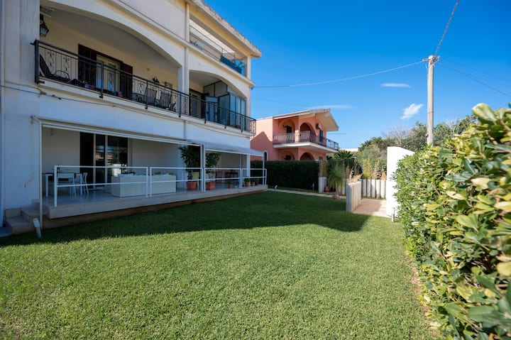 Flat In Villa-garden - 50 M From The Sea - Avola