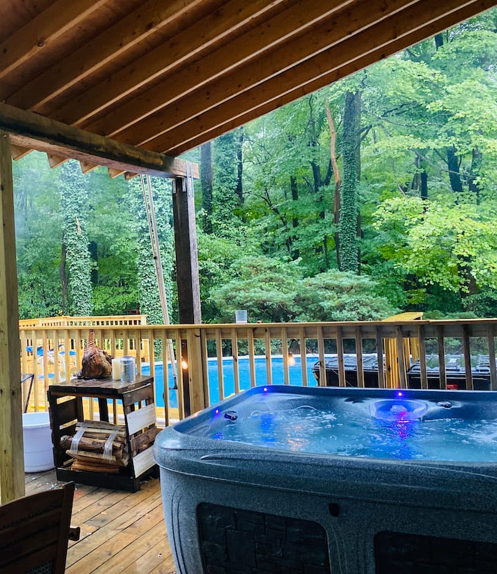 4br Seven Springs Cabin + Big Hot Tub - 