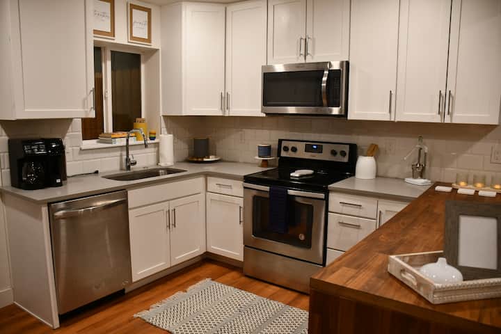 Little Bnb Near Downtown Denver With Spa - Denver