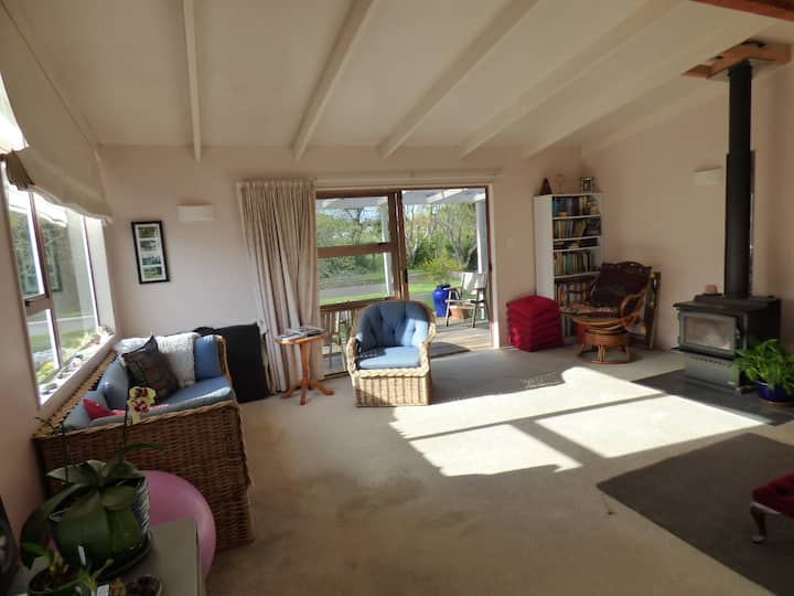 Tranquil Kumeu Lifestyle Farm - Riverhead