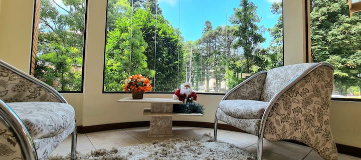 Apartamento No Centro Gramado - Ar - Wifi - Smartv - 格拉馬杜