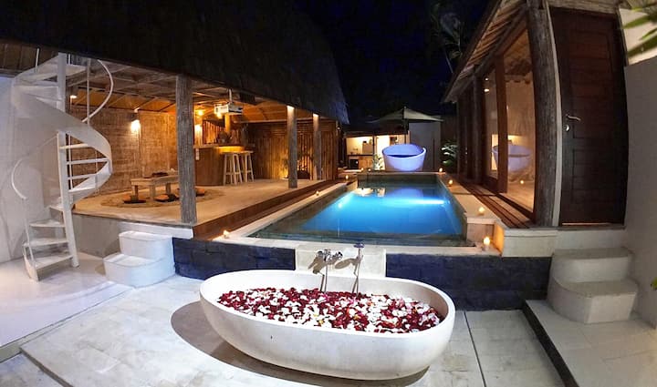 Promo! Private Vacation Rentals Villa,2pool,4rooms - Denpasar