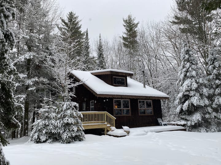 Rube’s Place On Private Lake. - Mirror Lake, Drummond