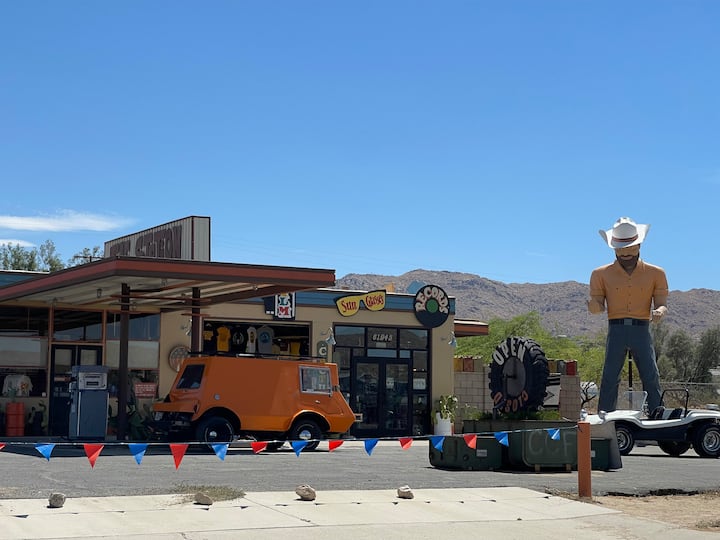 Top 1% Walkable-top 5%reliable-fun Location Dog Ok - Joshua Tree, CA