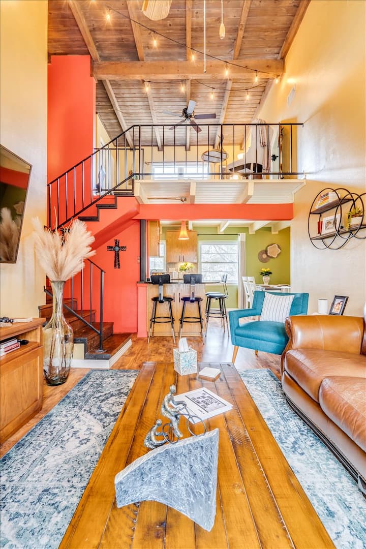 ★★ Lofts Of Soco ★★ Gated Pool Retreat ★★ - Austin
