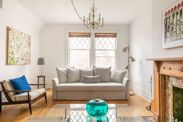 Living Room - Evanston, IL