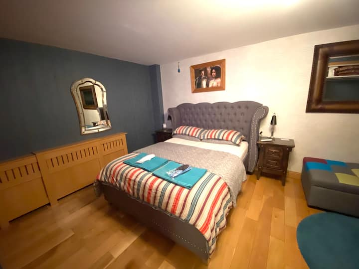 Cathedral Quarter Deluxe Room With Pvt Rain Shower - 貝爾法斯特