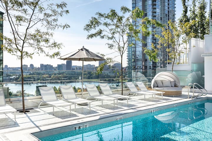 Level Richards Two Bedroom With Upscale Amenities - Vancouver
