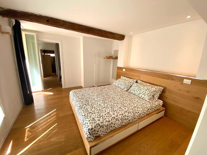 New Apt In City Heart - Bologna Guglielmo Marconi Airport (BGA)