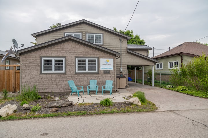 Two Storey On Bessie Within A Minute To The Beach! - Port Stanley