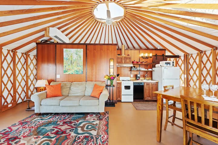 Cherry Blossom Yurt on Lookout Mountain - Yurts for Rent in Rising Fawn ...