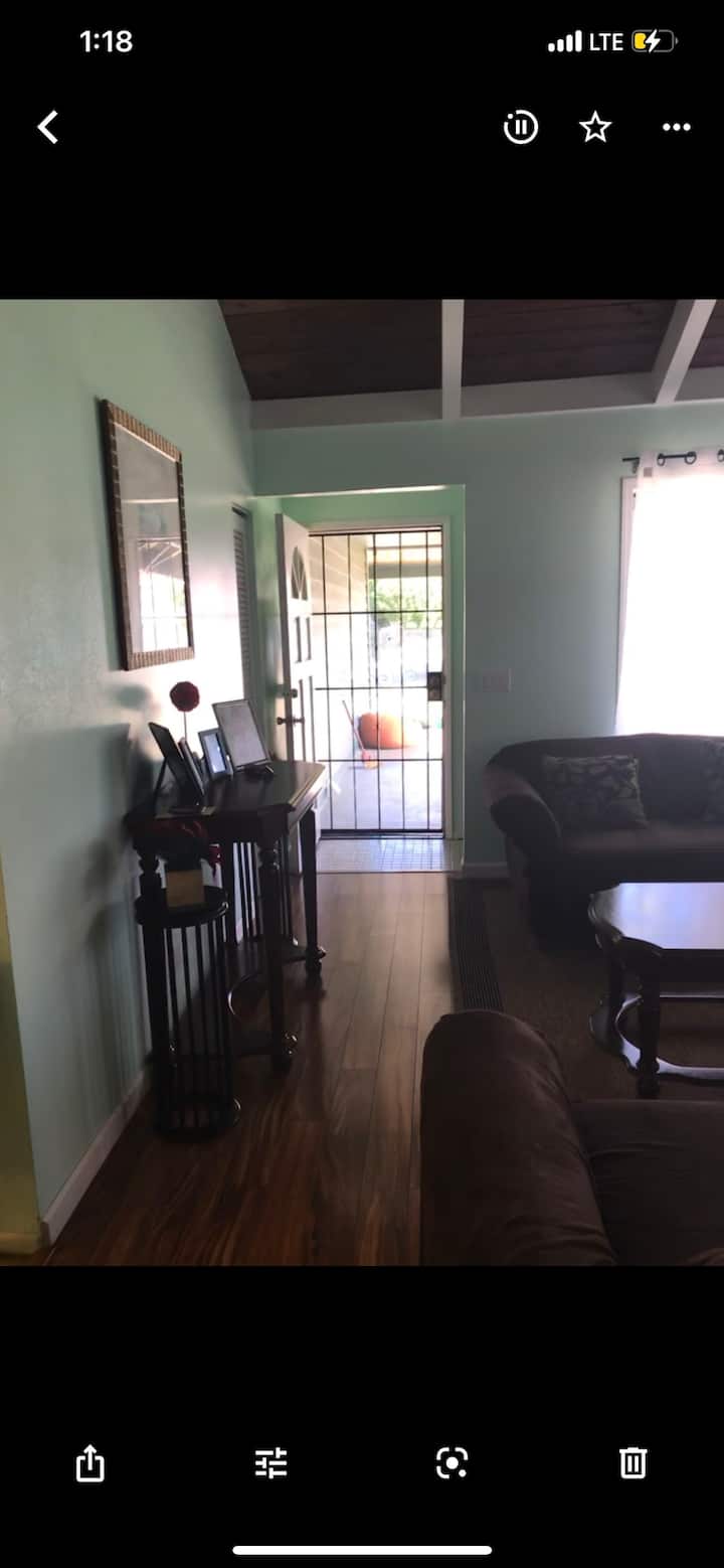 Home In The Heart Of Waimea - Waimea, HI