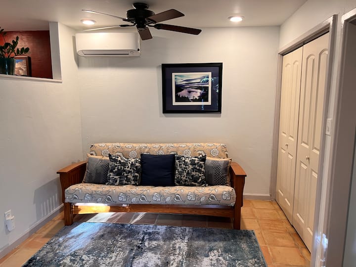 Blackwood Garden Guesthouse - Sacramento, CA