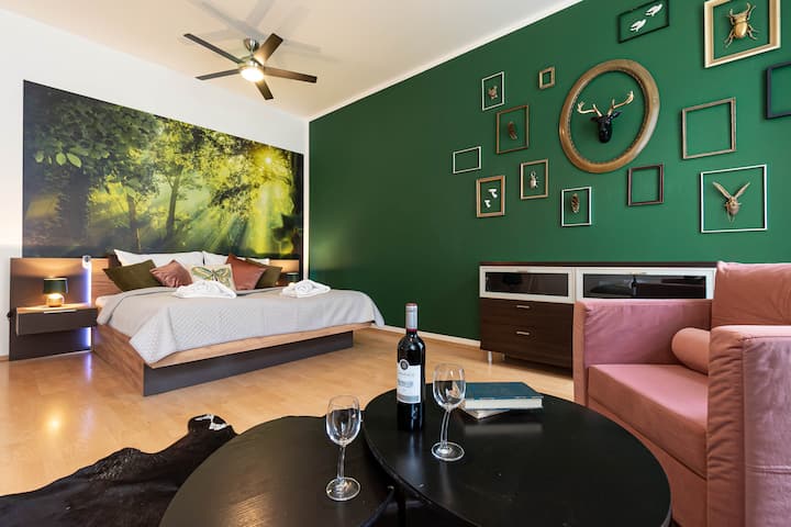 Castle Forest Home 2minutes Walk To Charles Bridge - Praga
