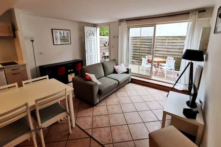 Maisonnette Coeur De Ville Avec Terrasse - La Rochelle