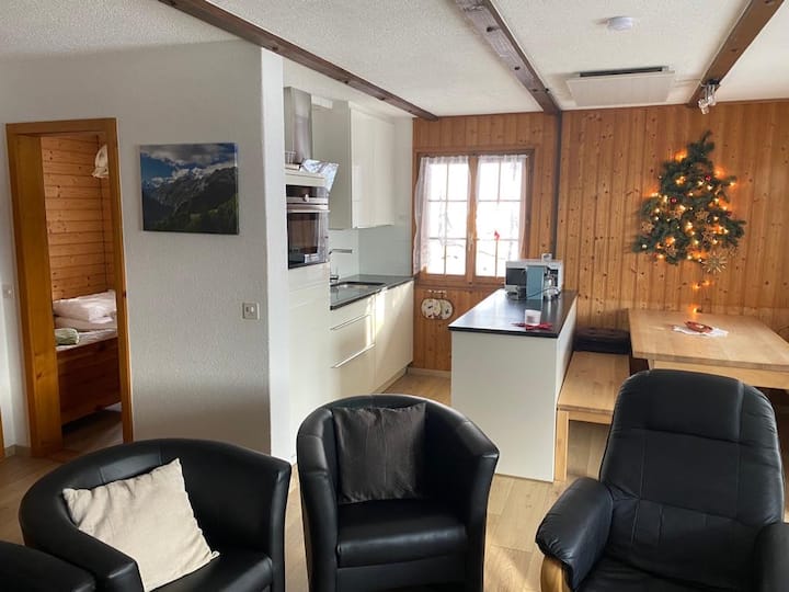 Vernieuwd Appartement 6 Pers. In Chalet Shalom - Bürchen