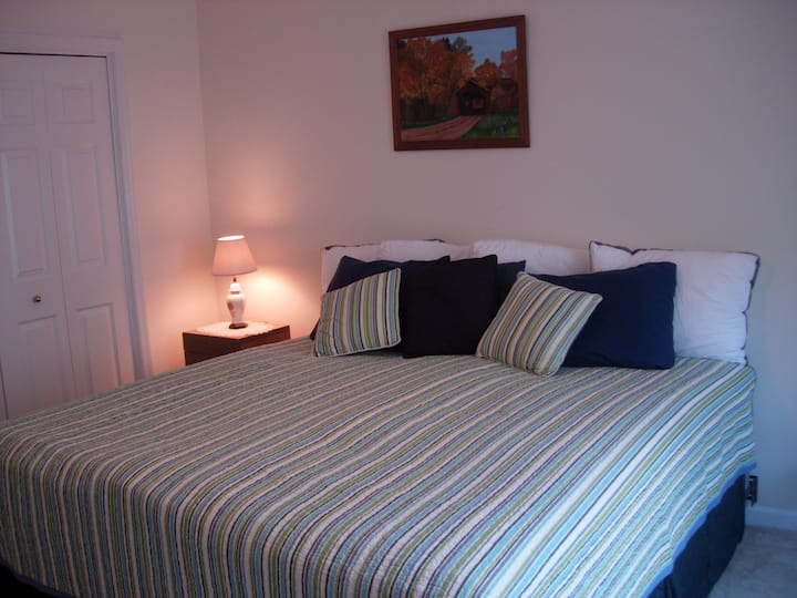 Sapphire Room - A Real King Gem - Atlanta, GA
