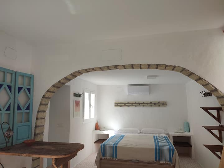 Andalusian Patio And Terrace Old Town House - Conil de la Frontera